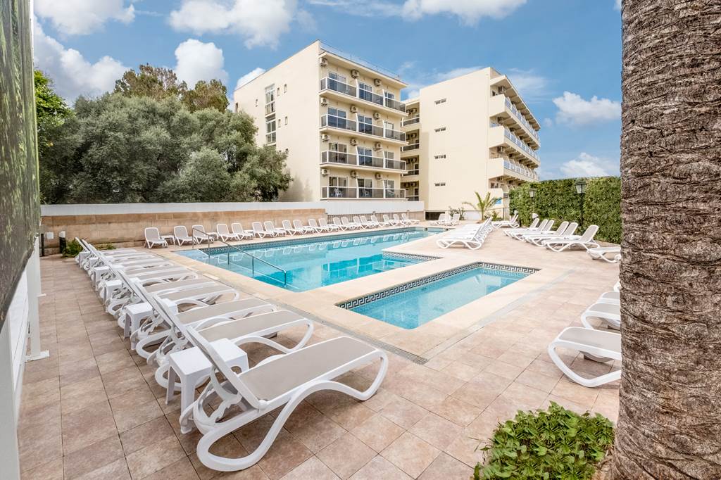 Azuline Hotel Bahamas - El Arenal hotels | Jet2holidays