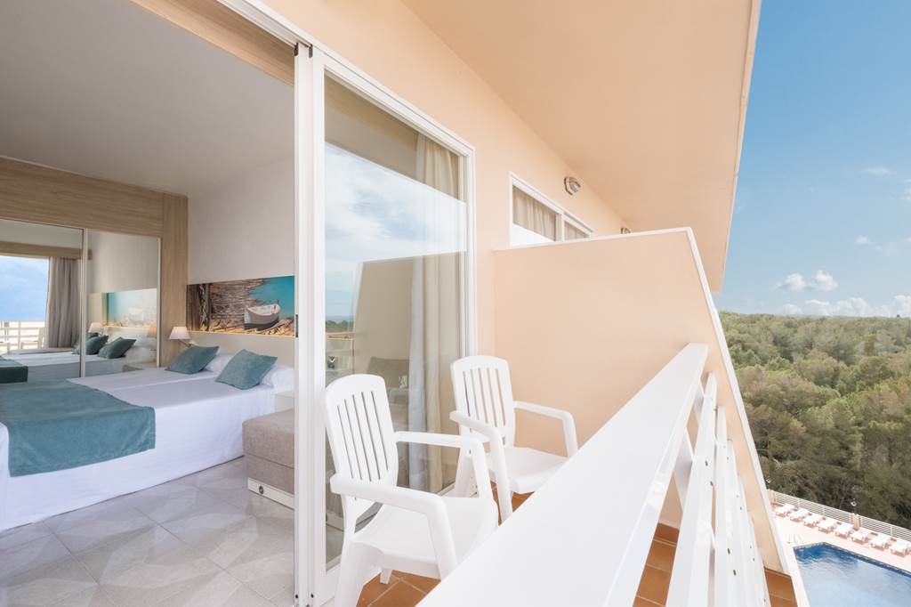 Azuline Hotel Bahamas - El Arenal hotels | Jet2holidays