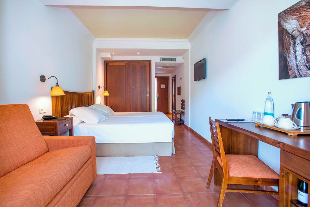 Hotel Es Port - Puerto Soller hotels | Jet2holidays