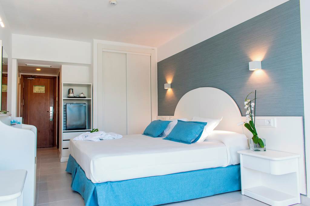 Reverence Life Hotel - Santa Ponsa hotels | Jet2holidays
