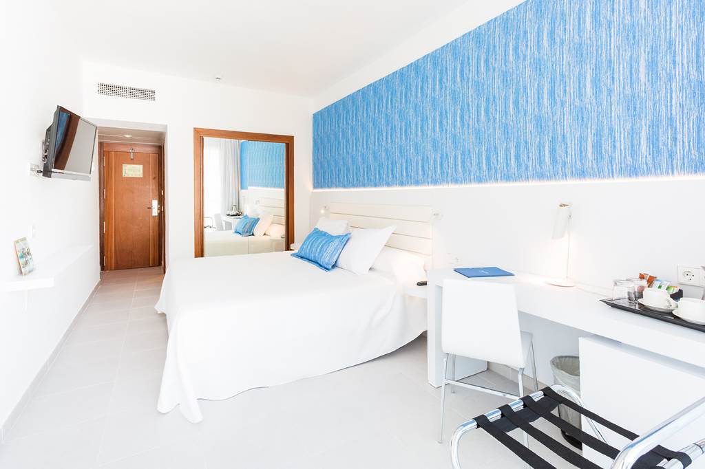 Reverence Life Hotel - Santa Ponsa hotels | Jet2holidays