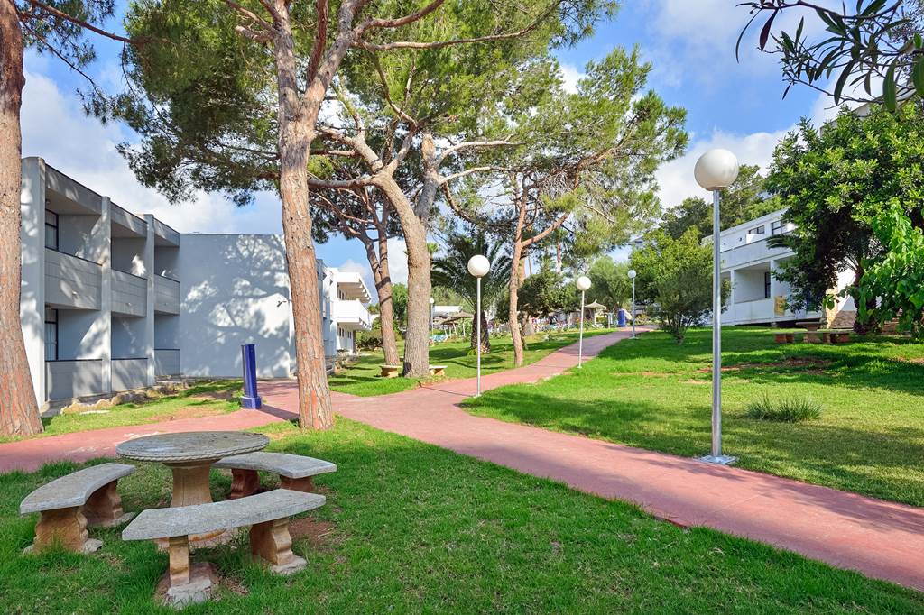 AluaSun Cala Antena - Calas De Mallorca hotels | Jet2holidays