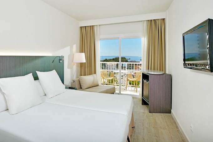 Sol Guadalupe - Magalluf Hotels | Jet2holidays