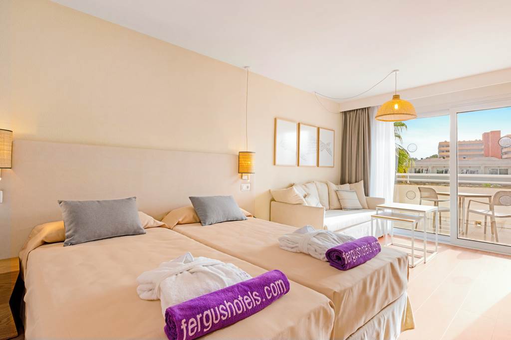 FERGUS Club Palmanova Park - Palma Nova hotels | Jet2holidays