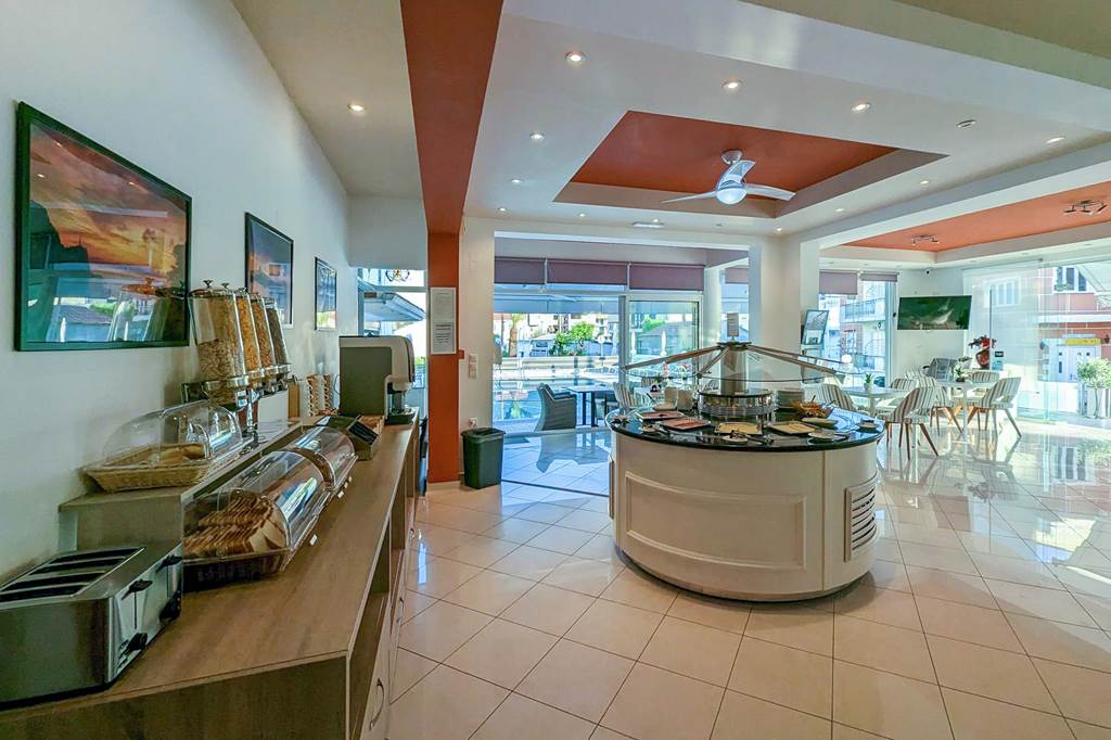 Cosmopol Hotel - Nidri hotels | Jet2holidays