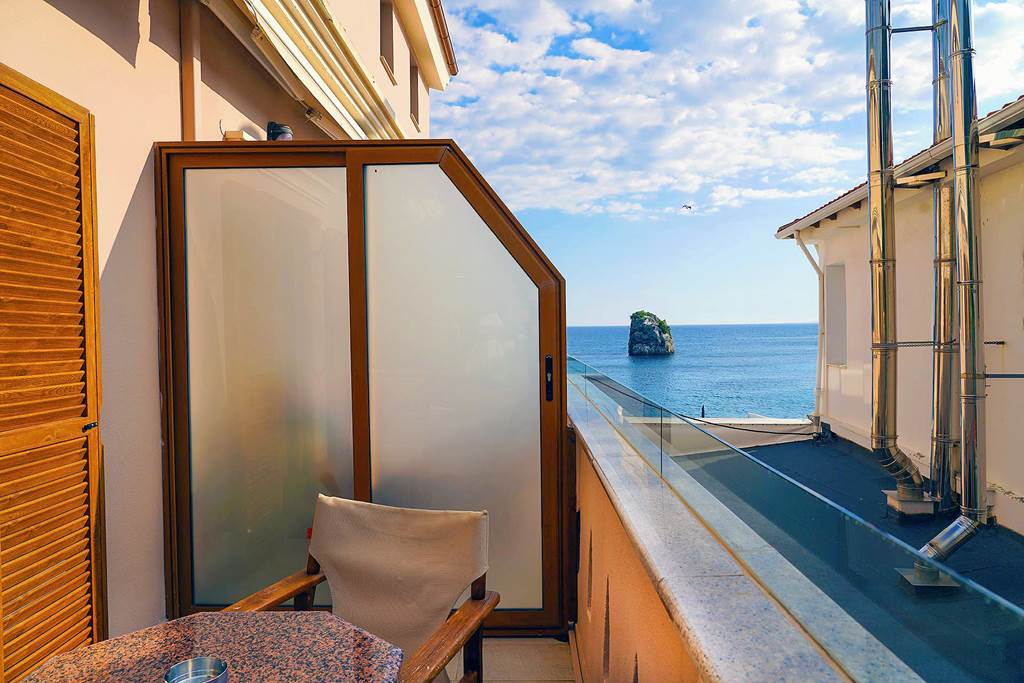 Utopia Studios - Parga Town hotels | Jet2holidays