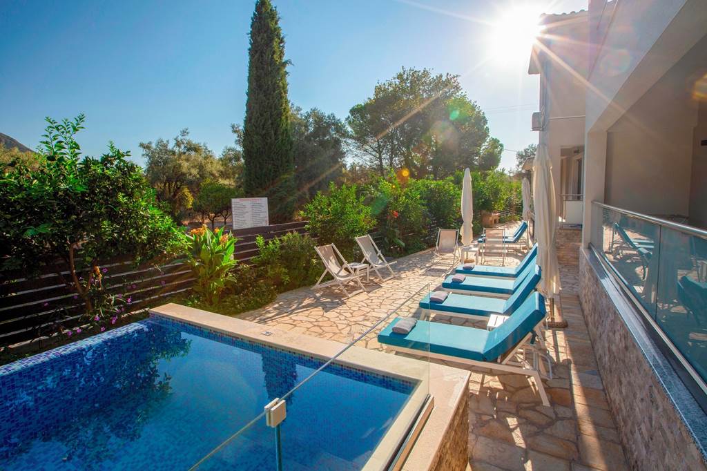 Zisis Suites - Nidri hotels | Jet2holidays