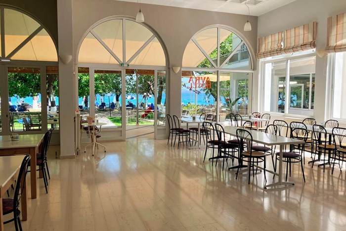 Eva Beach Hotel - Nidri hotels | Jet2holidays