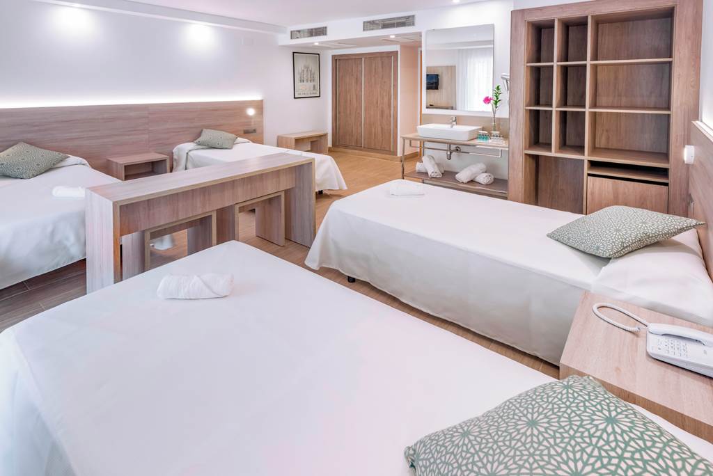 4R Hotel Salou Park II - Salou hotels | Jet2holidays