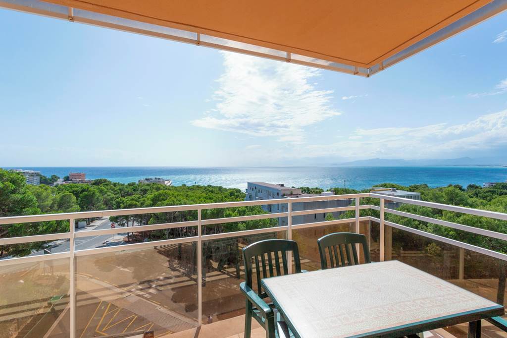 Aparthotel SunClub Salou - Cap Salou hotels | Jet2holidays