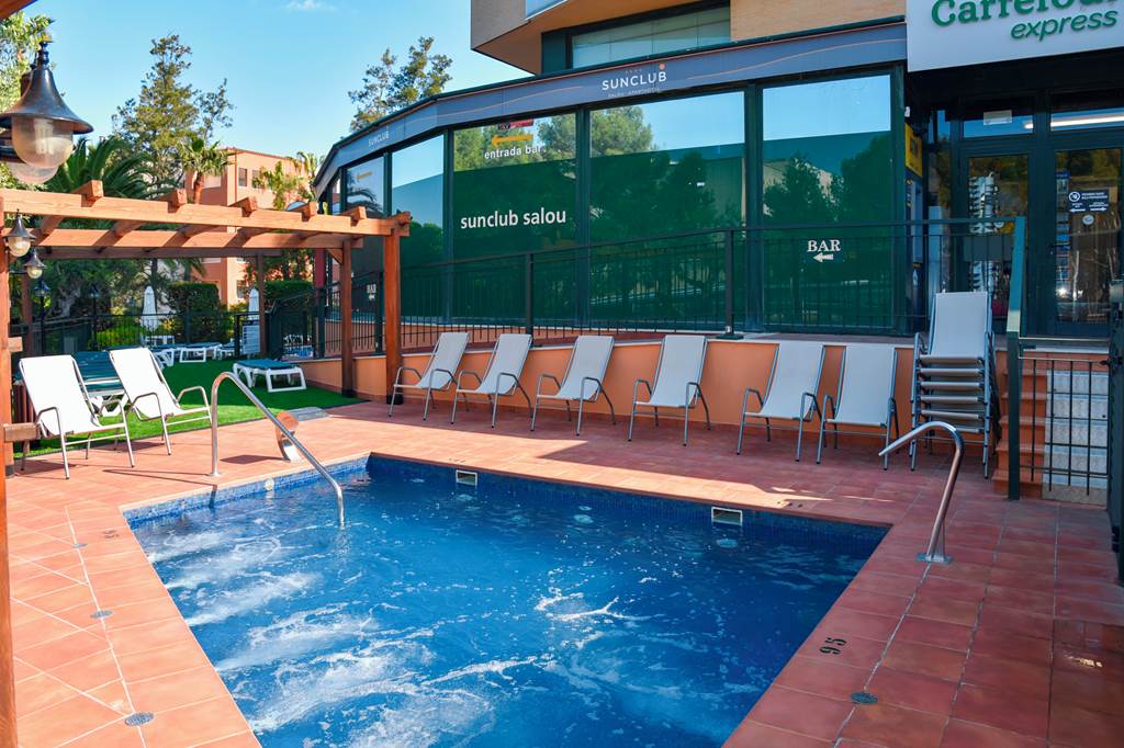 Aparthotel SunClub Salou - Cap Salou hotels | Jet2holidays