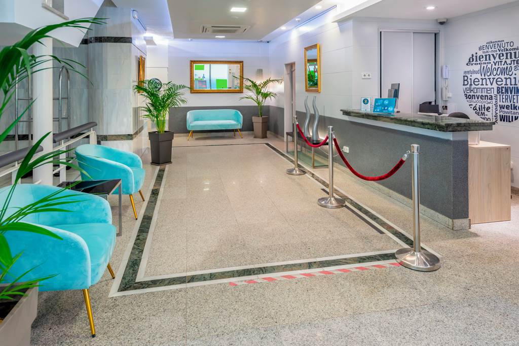 4R Casablanca Playa - Salou hotels | Jet2holidays