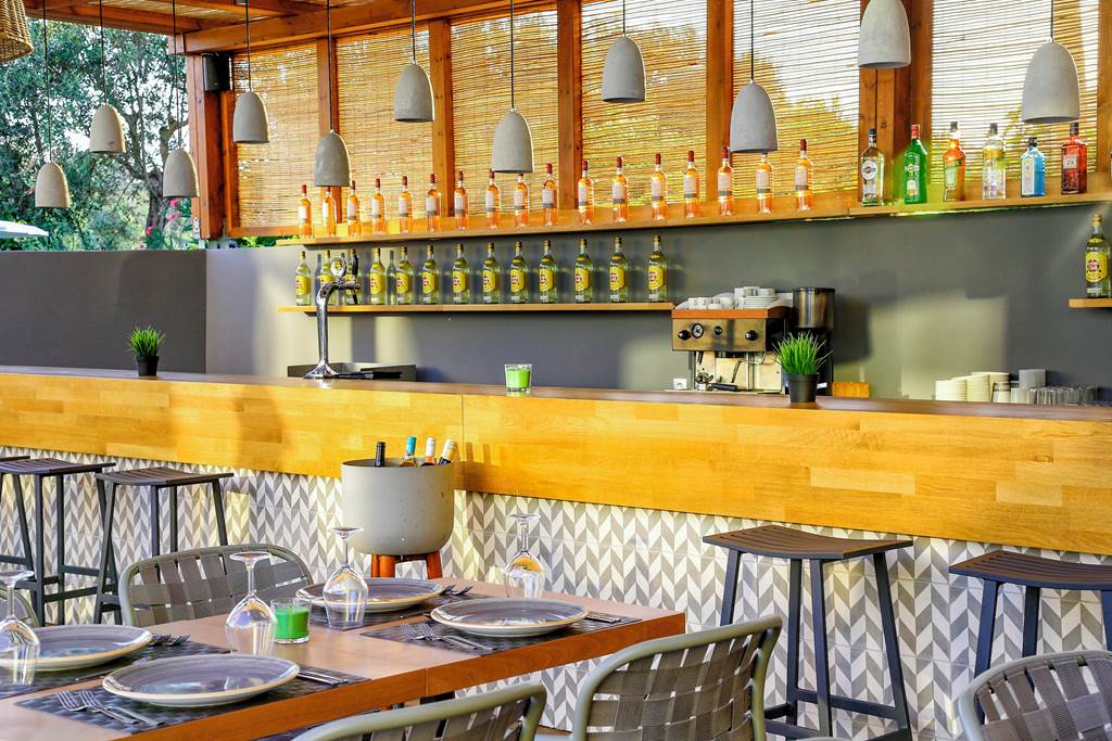 Eden Roc Hotel - Kalithea (Rhodes) hotels | Jet2holidays