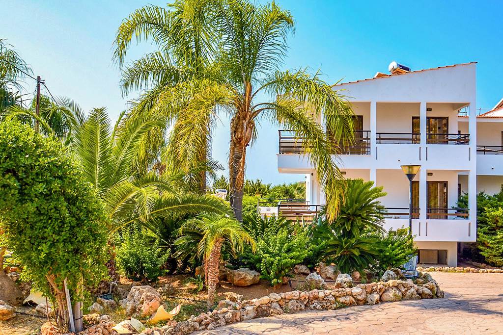 Coliseum Studios and Apartments - Pefkos hotels | Jet2holidays