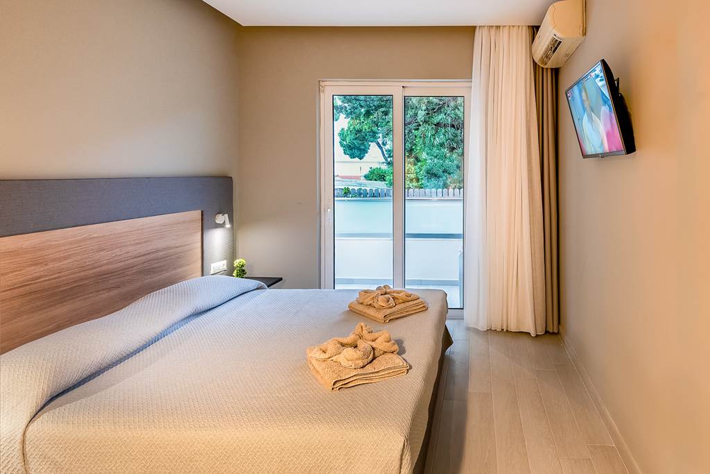 Sunday Hotel - Ialyssos hotels | Jet2holidays