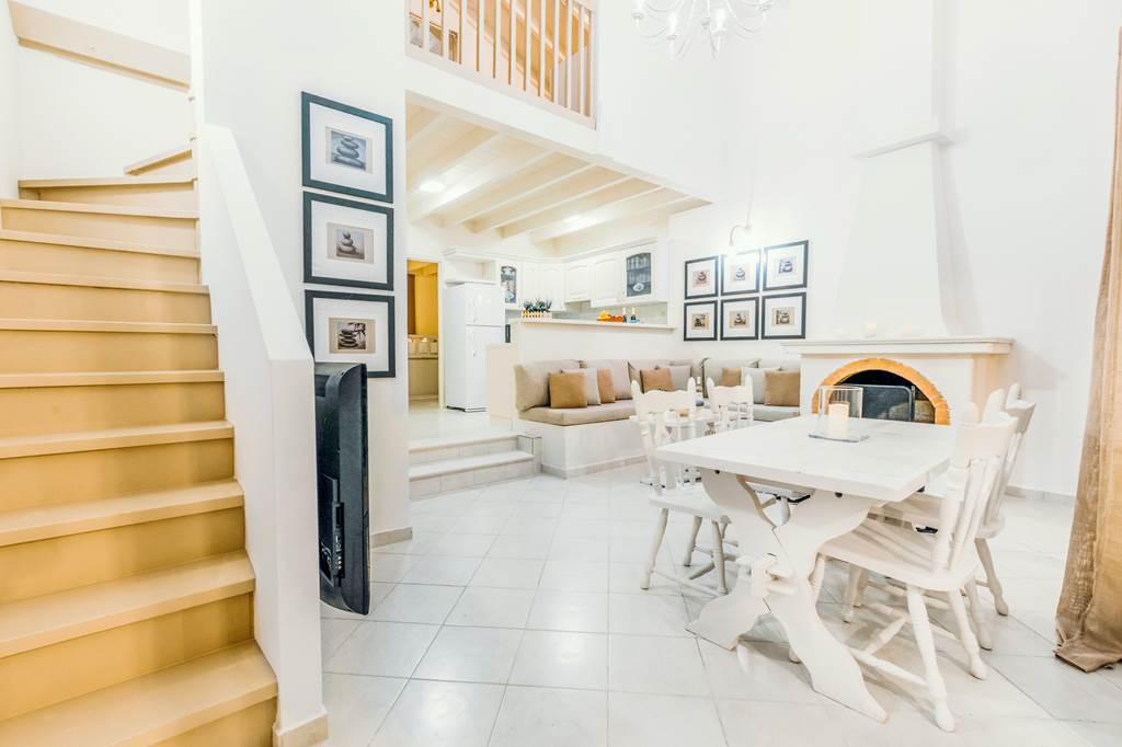 Ammos Beach House Villa | Jet2Villas | Jet2holidays