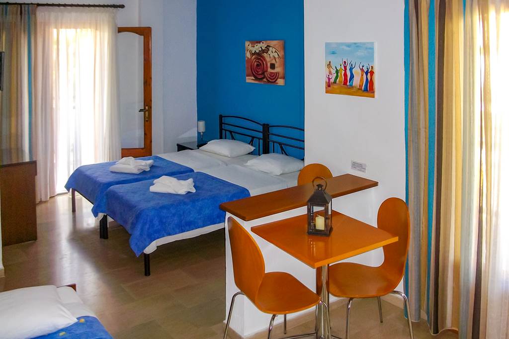 Pella House Studios & Apartments - Pefkohori hotels | Jet2holidays