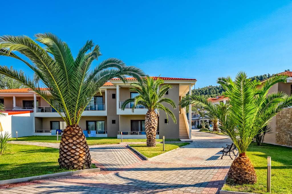 Lagomandra Holidays 2023/24 - Low Deposits, Flexible Payments & ATOL ...