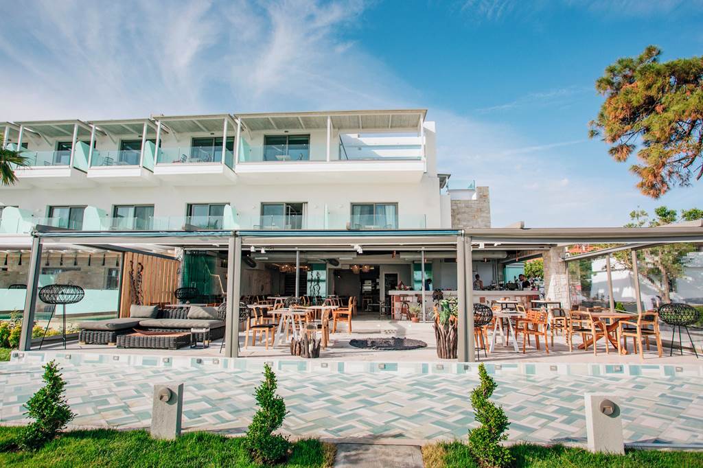 Blue Carpet Luxury Suites - Pefkohori hotels | Jet2holidays