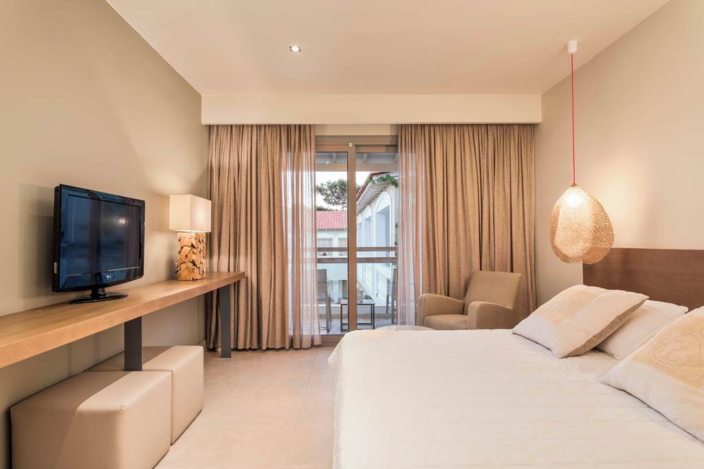 Ino Hotel & Suites - Samos Town hotels | Jet2holidays