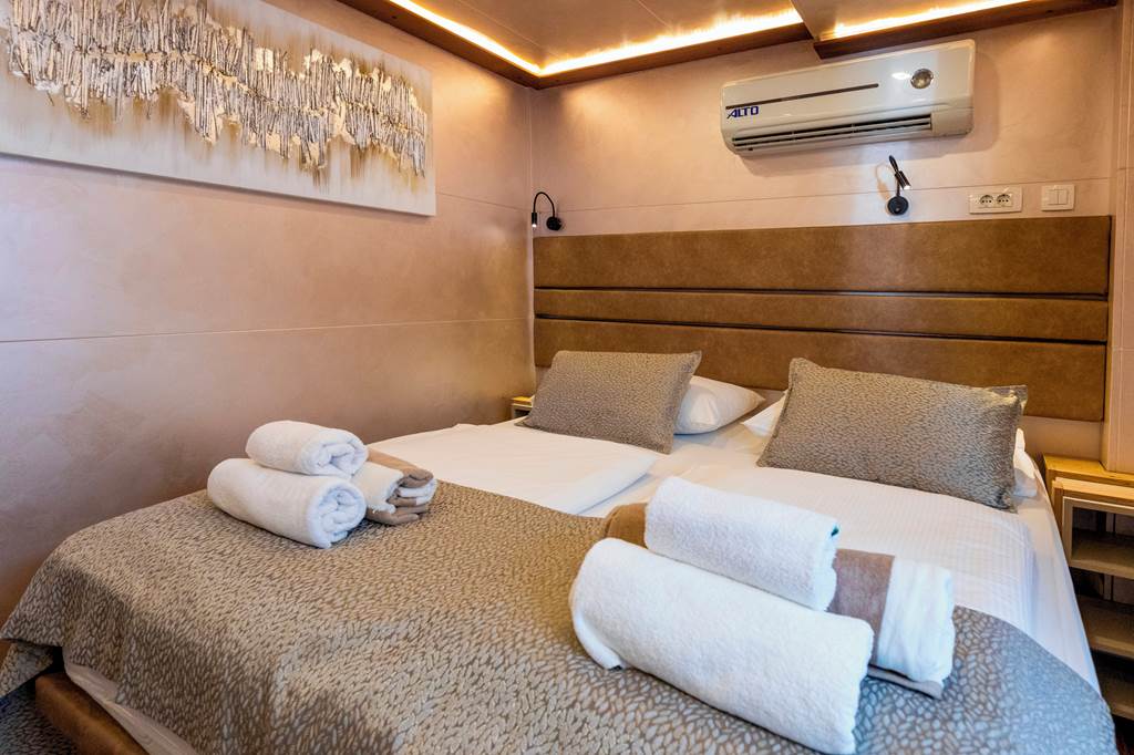 Adriatic Cruise - Dalmatian Riviera - Cruise (Split) hotels | Jet2holidays