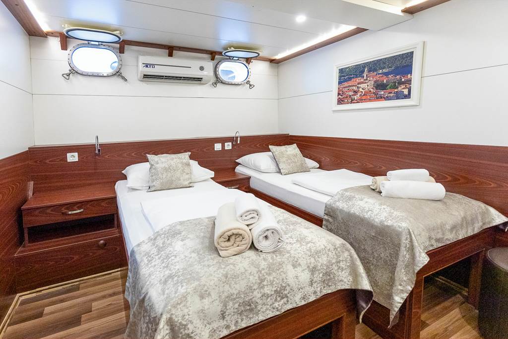 Adriatic Cruise - Dalmatian Riviera - Cruise (Split) hotels | Jet2holidays