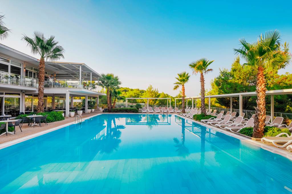 Gava Waterman Island Cottages - Brac Island (Milna) hotels | Jet2holidays