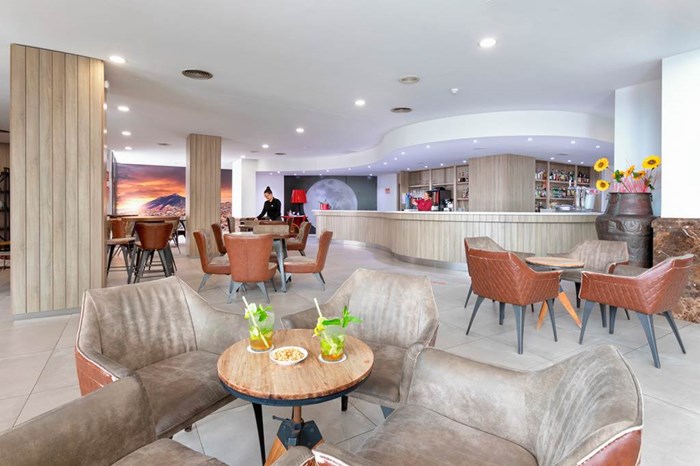 Alexandre Gala - Playa De Las Americas hotels | Jet2holidays