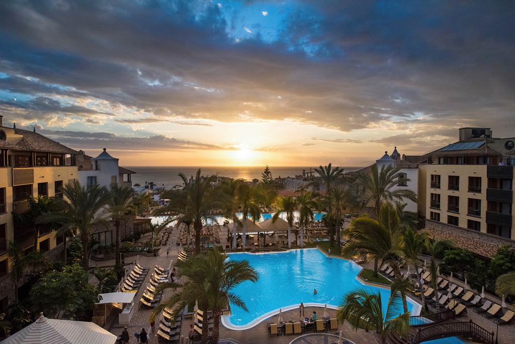 GF Gran Costa Adeje - Costa Adeje hotels | Jet2holidays