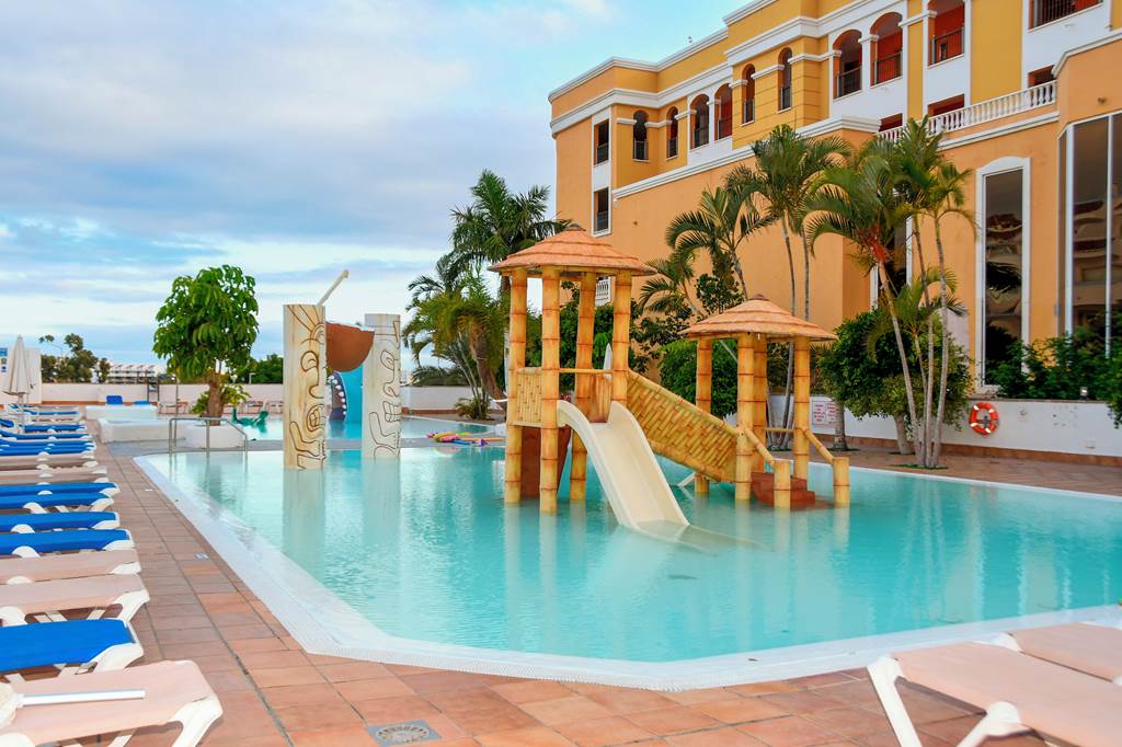 Chatur Playa Real Resort & Siam Park Waterpark - Costa Adeje hotels ...