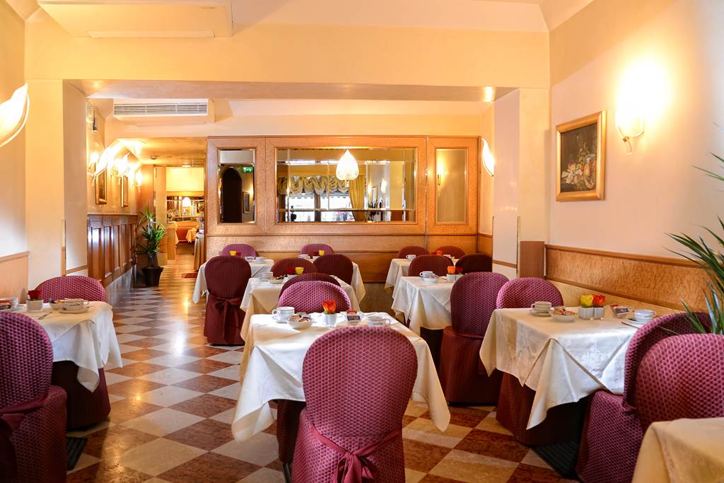 Rialto - Venice City hotels | Jet2holidays