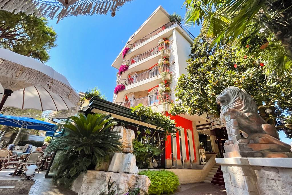 Milton Boutique Hotel - Lido di Jesolo hotels | Jet2holidays