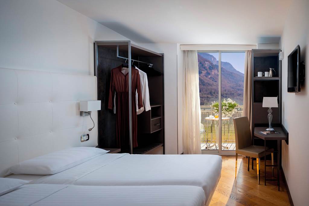 Hotel Continental Nago - Nago hotels | Jet2holidays