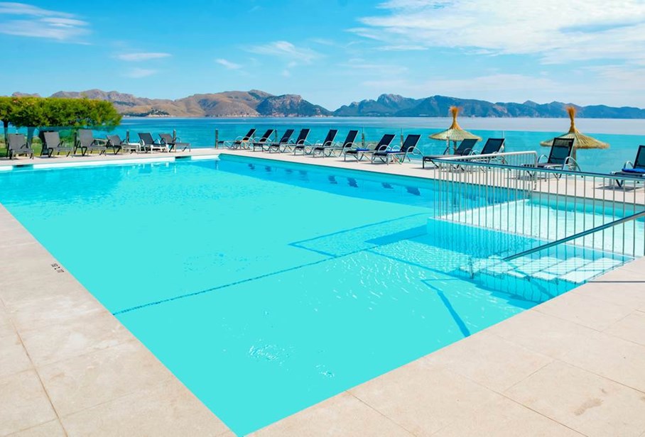 Majorca Holidays & Best Deals 2025/2026 | Majorca Hotels | Jet2holidays