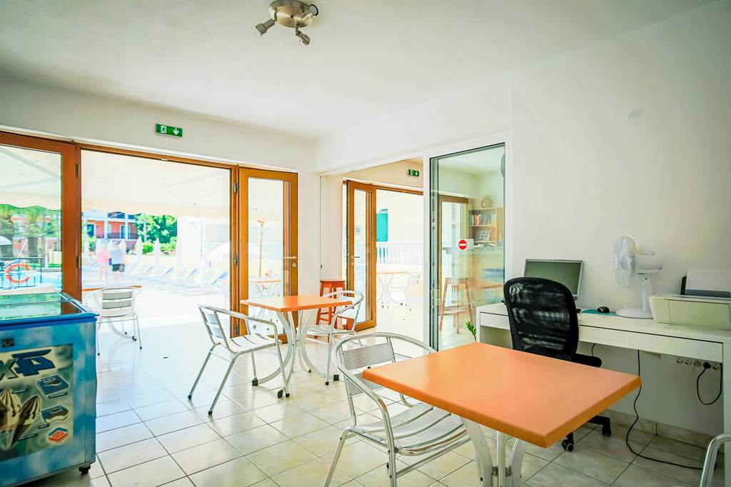 Litsa Studios & Apartments - Alykanas hotels | Jet2holidays